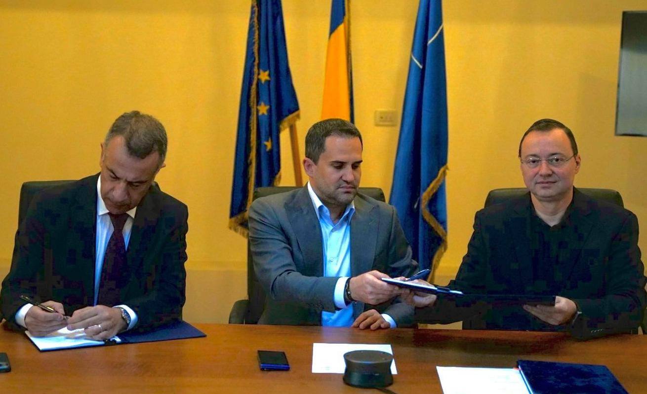A fost semnat contractul pentru execuția lotului 3 al Drumului Expres ...